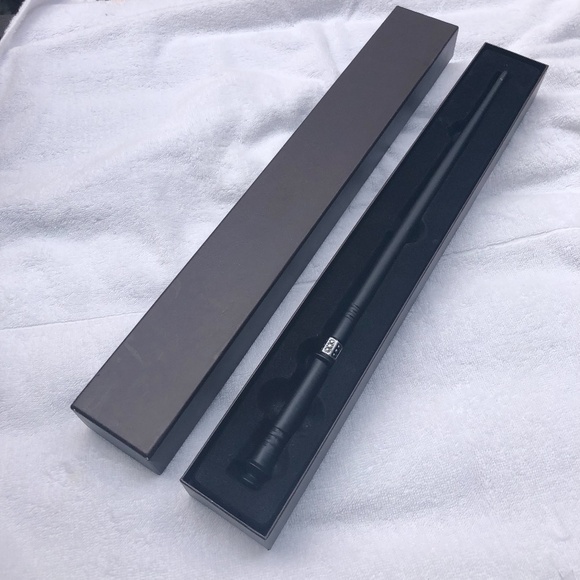 Universal Studio | Other | Harry Potter Universal Studios Yaxley Wand ...